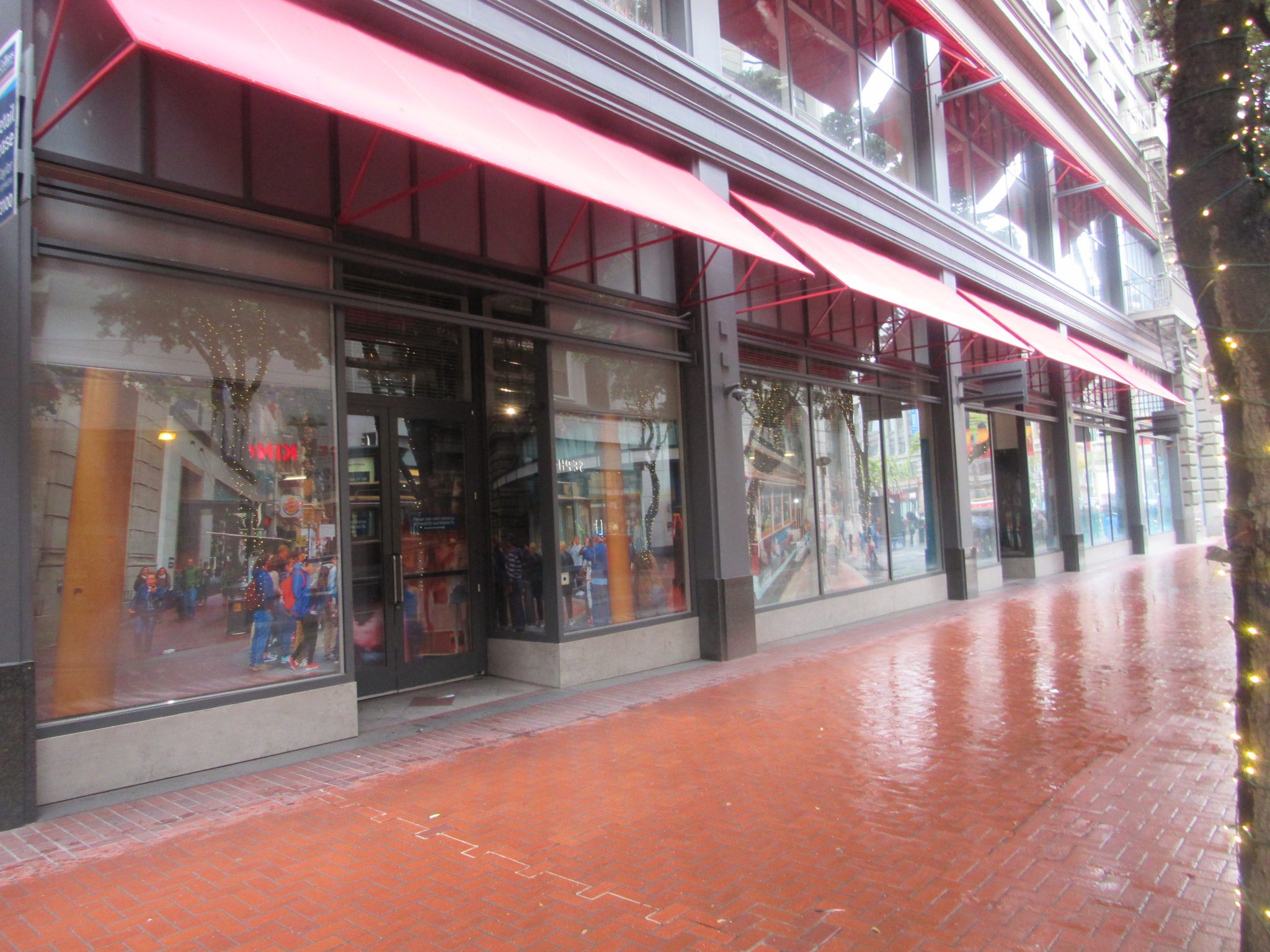 The Empty Storefronts of Downtown San Francisco – California Globe